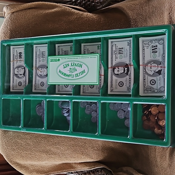Discount School Supply | Toys | Homeschool Deluxe Classroom Play Money ...